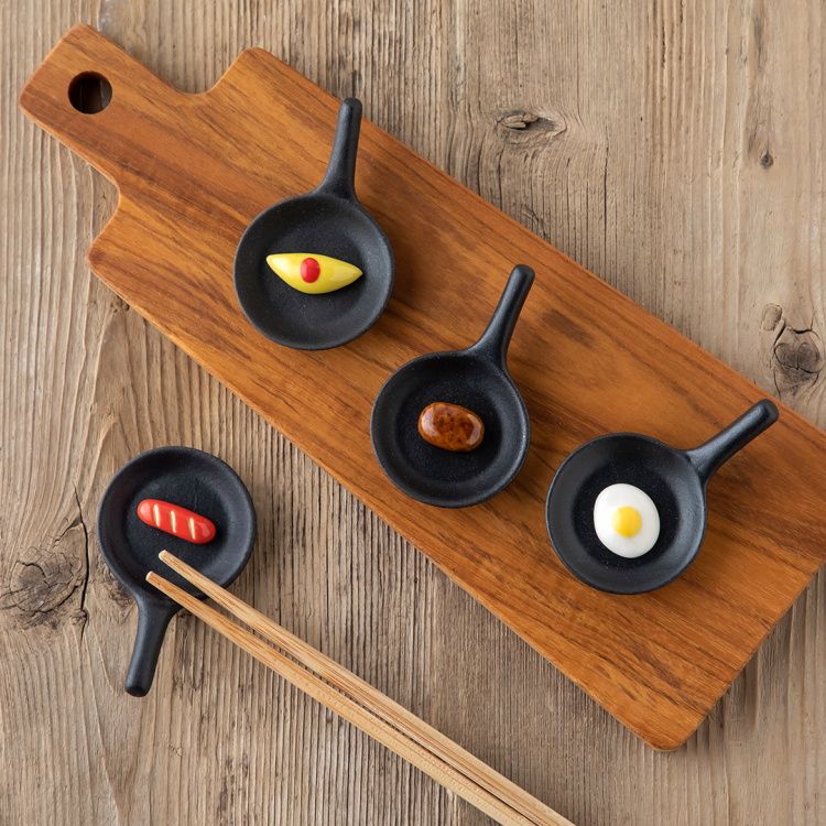 Set of Frying Pan Chopstick Stands